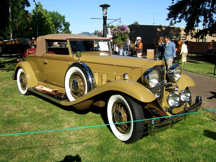 1932 Packard Deluxe Eight Coupe Roadster